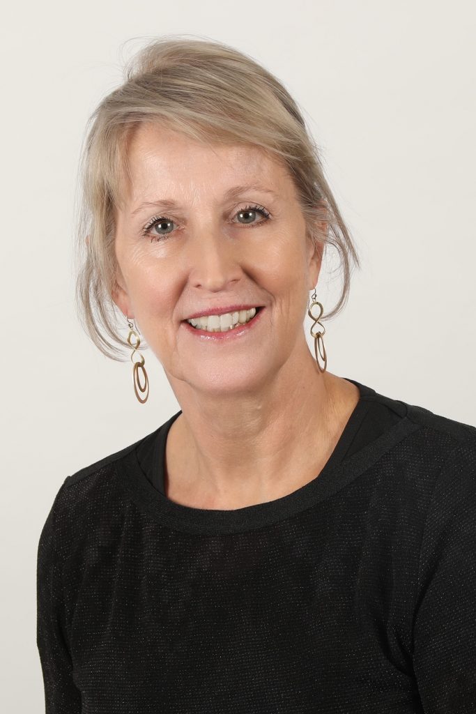 ABOUT US – joannaschoolofdance